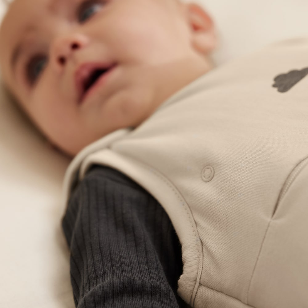 SnuzPouch Sleeping Bag – Sand Cloud & Snuz